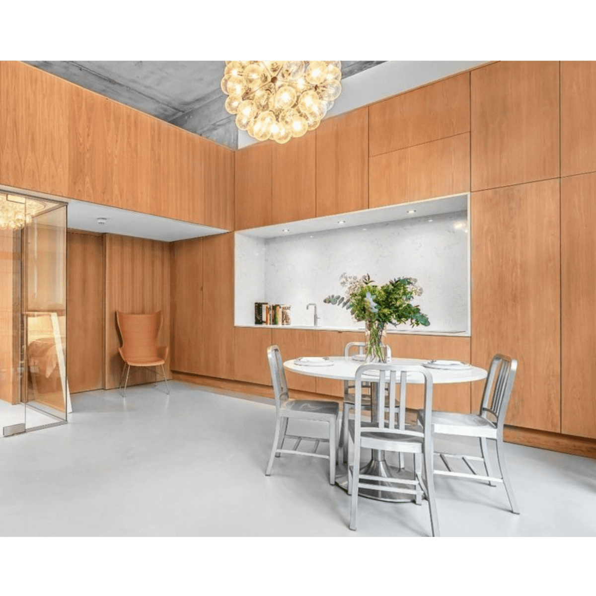 Modern and minimalist East London duplex with natural light, London ...