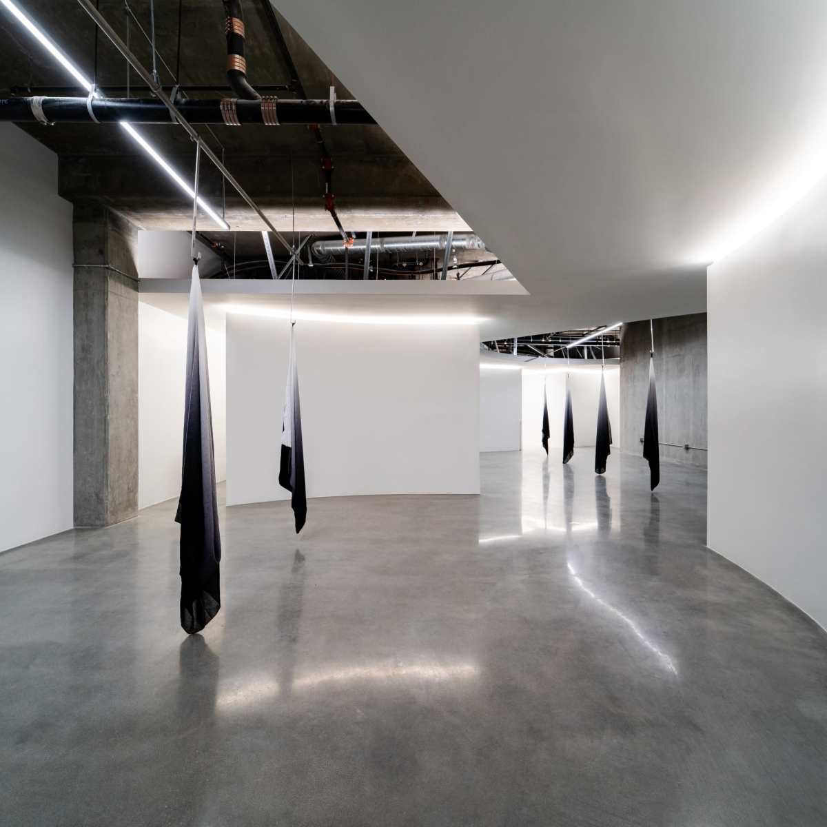 Urban Studio with Modern Design for Photoshoots and Events, Los Angeles ...