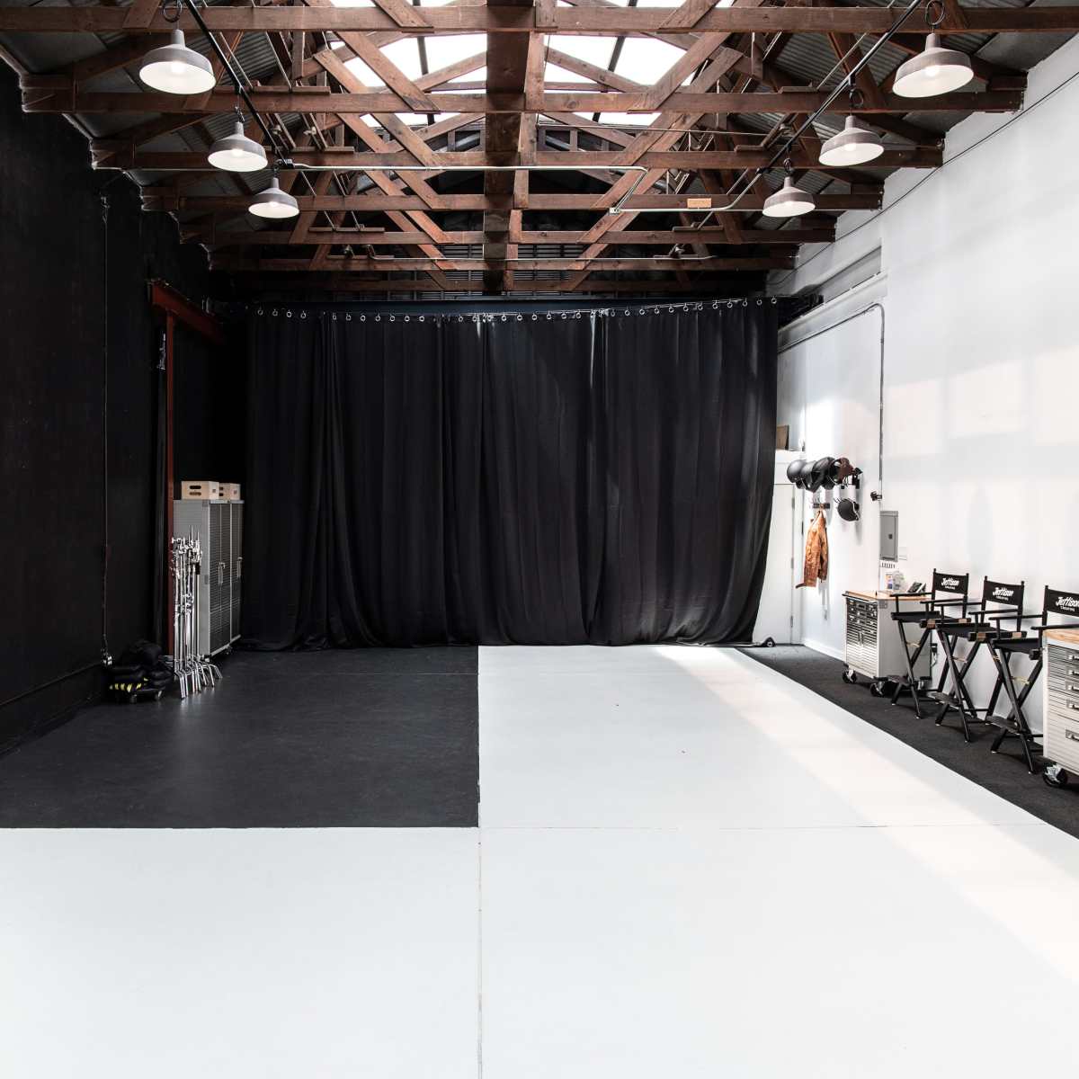 Creative Event Studio with Natural Light (Blackout Avail.), San ...