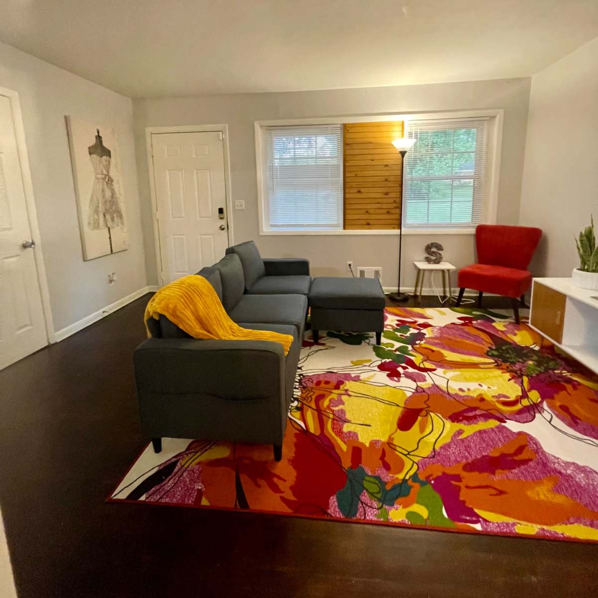 Vibrant Retro Decatur House, Decatur, GA | Production | Peerspace