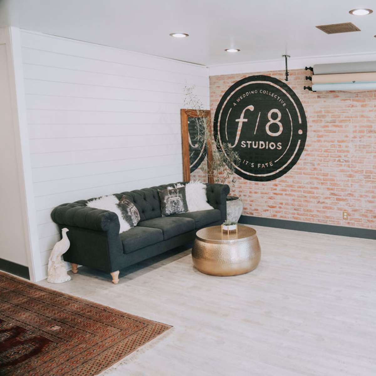 f/8 Studios Long Beach | Stylish, Multi-functional Indoor Workspace ...