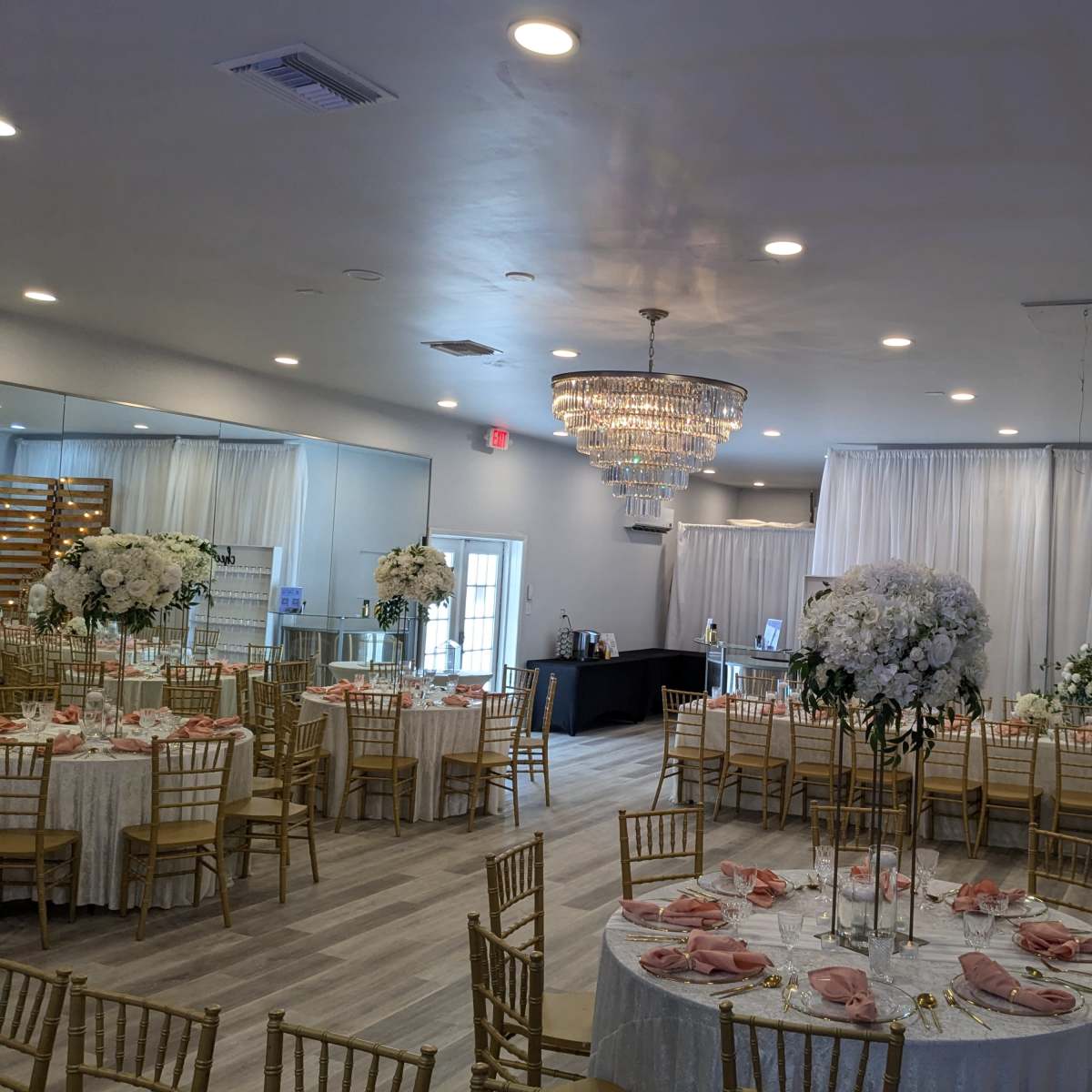 Main Ballroom & Courtyard, Largo, FL | Event | Peerspace