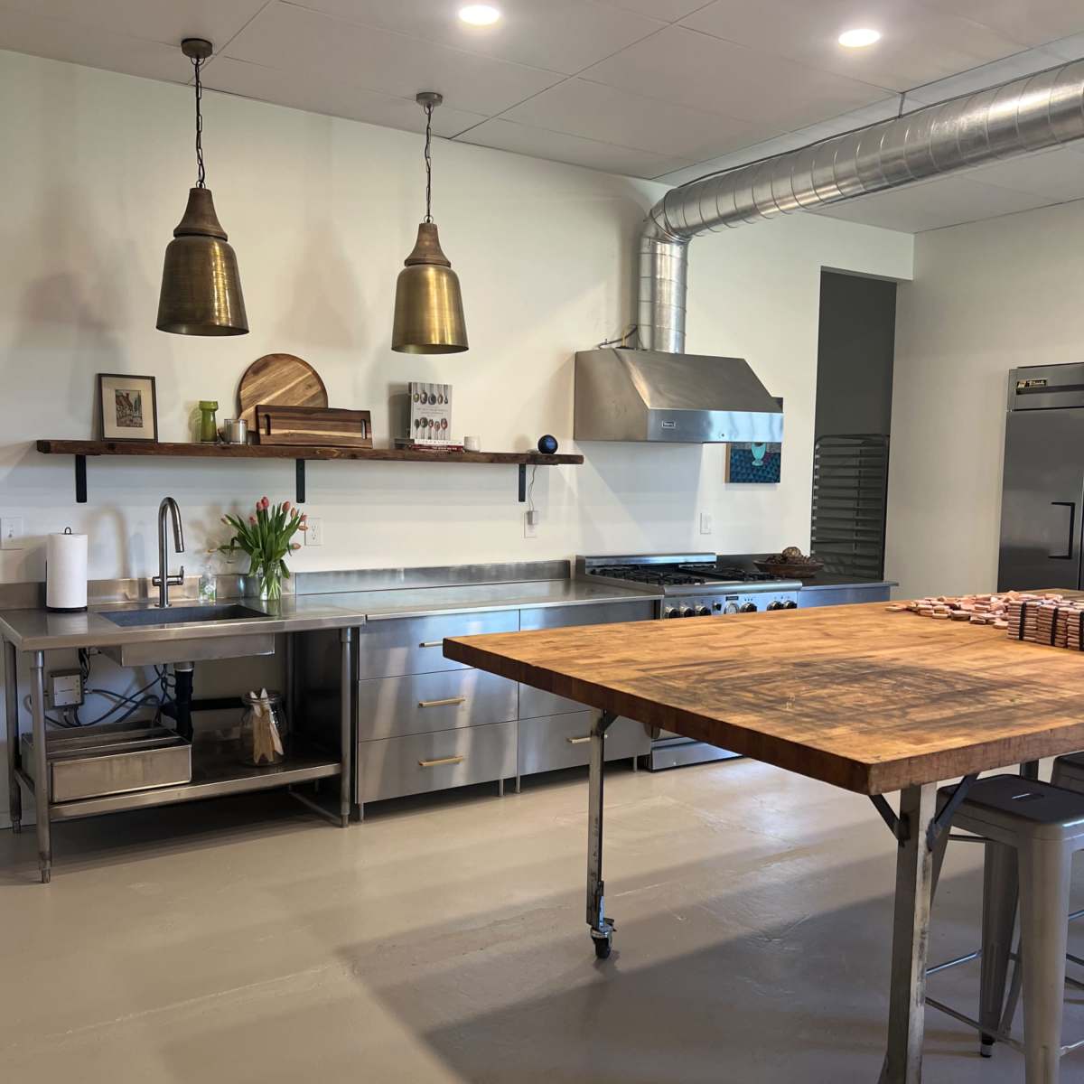 Cool downtown warehouse studio with beautiful commercial kitchen, Provo ...