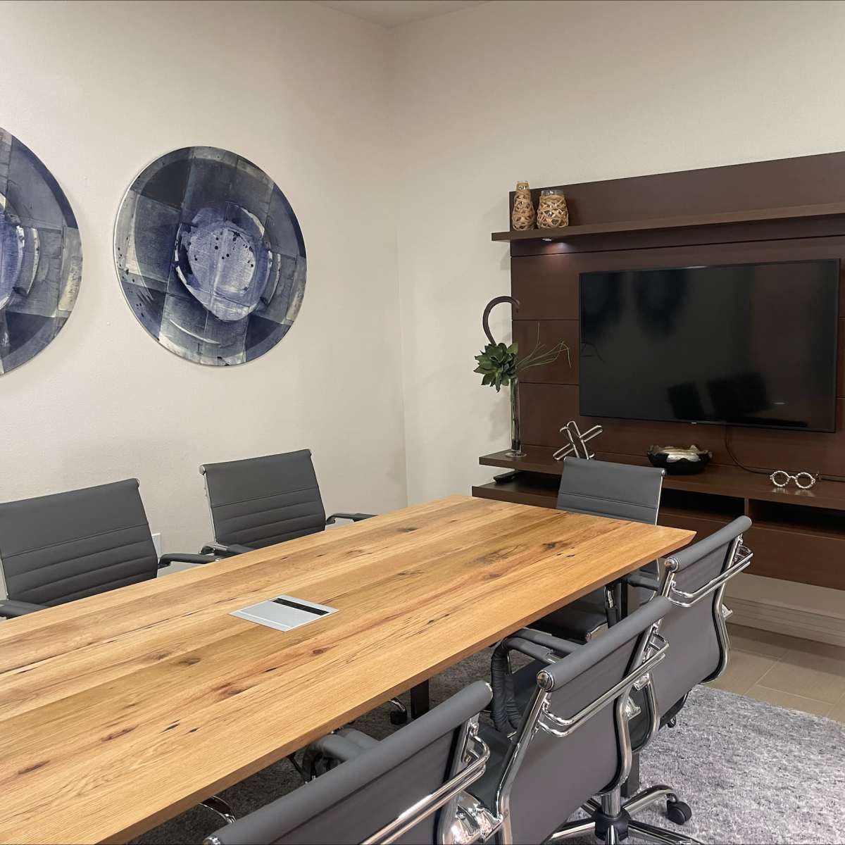 Contemporary Conference Room in Cedar Park, Cedar Park, TX | Off-Site ...