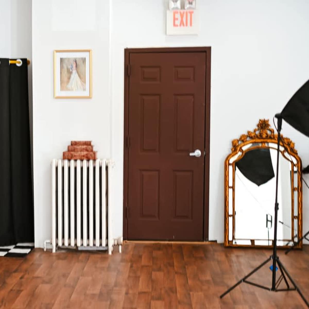 Spacious Downtown Studio Storefront with Natural Light, South ...