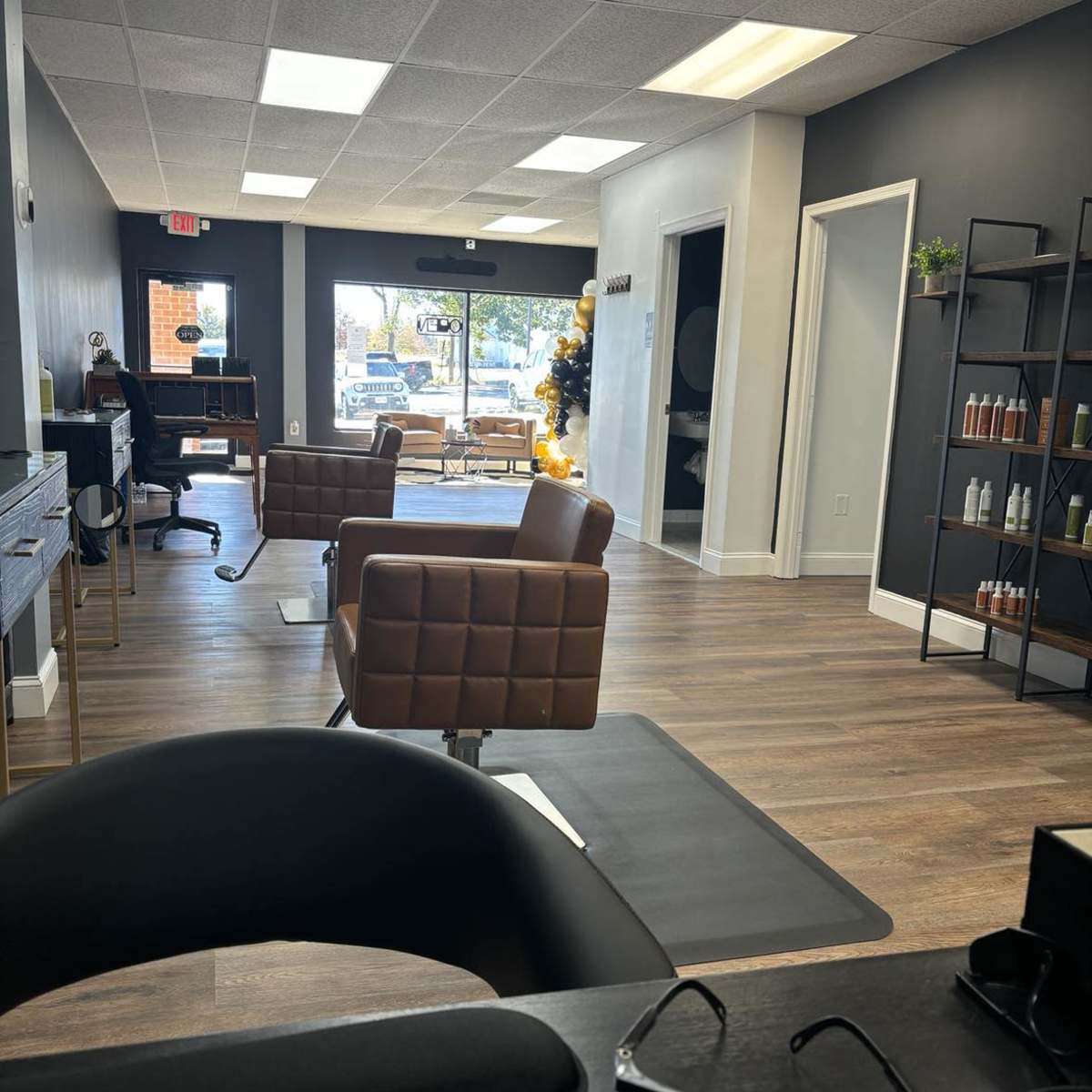 Hair Salon in Dunkirk, Dunkirk, MD | Production | Peerspace