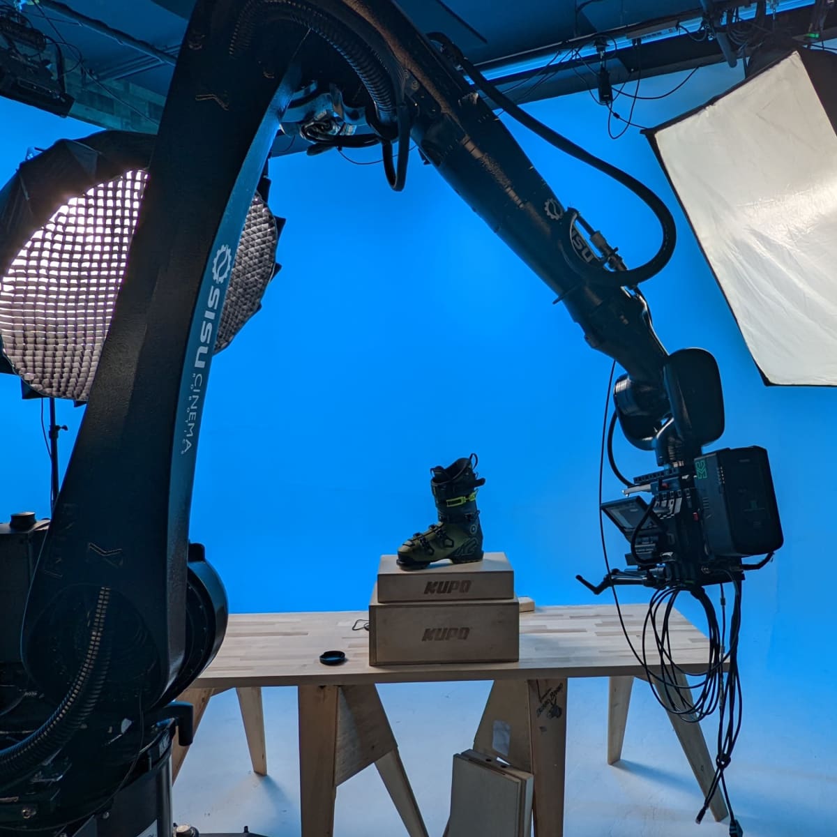 White Cyc Studio with Green Room Close to Downtown Rochester, Rochester ...