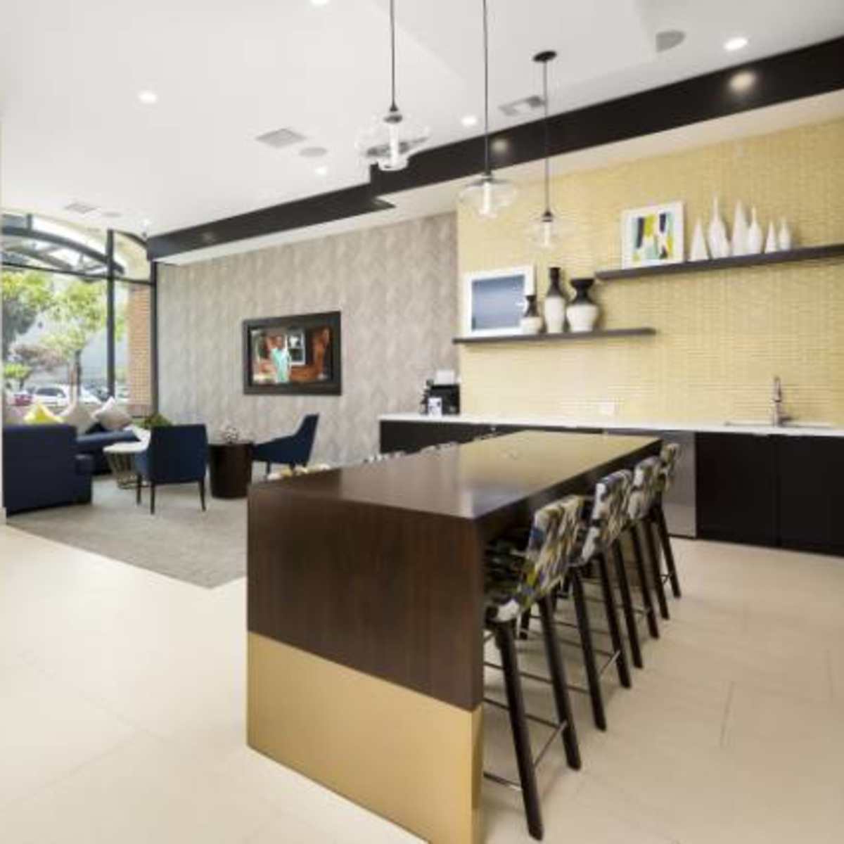 Spacious Lounge w/ Kitchen Perfect For Your Next Event or Meeting ...