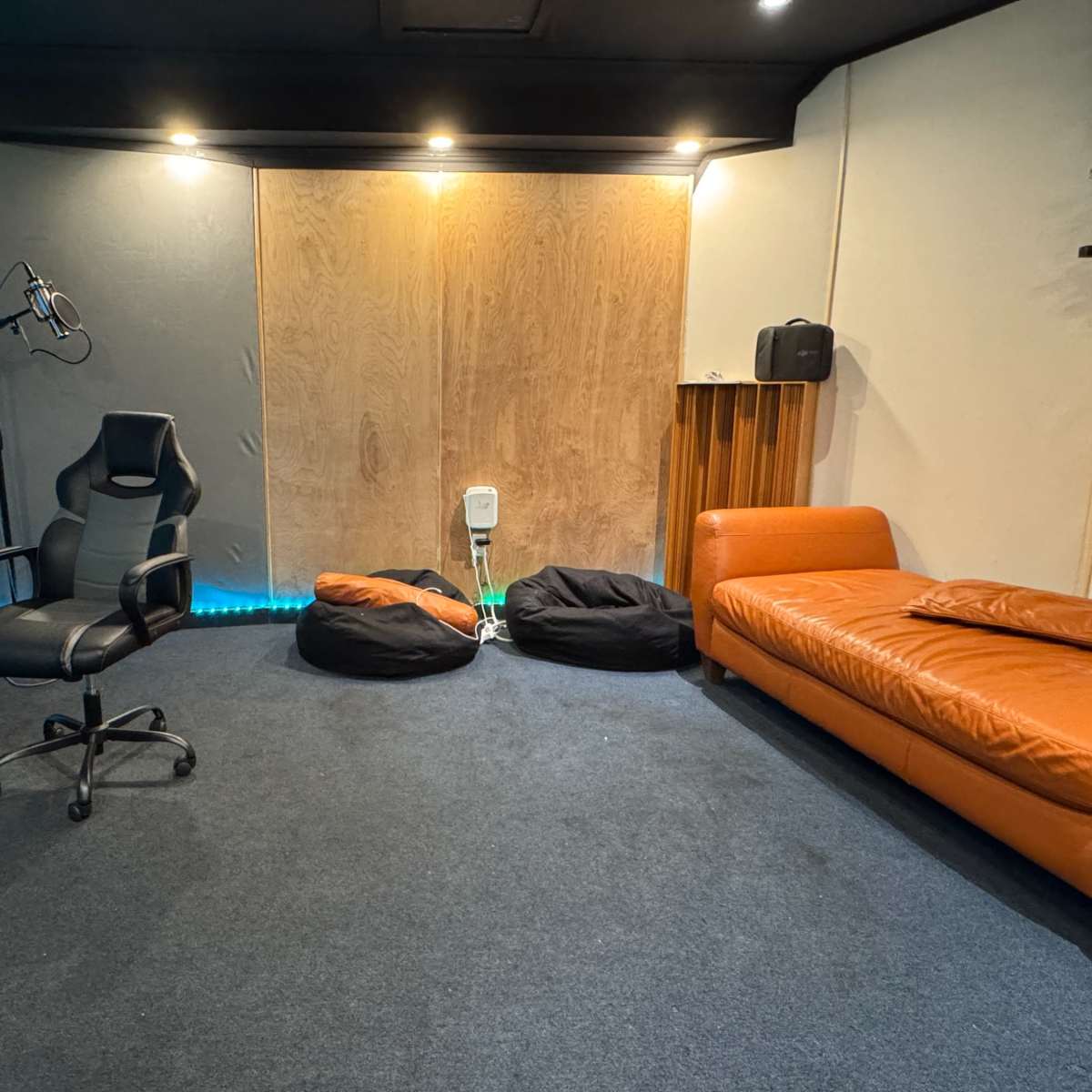 Urban Music Studio, Miami, FL | Production | Peerspace
