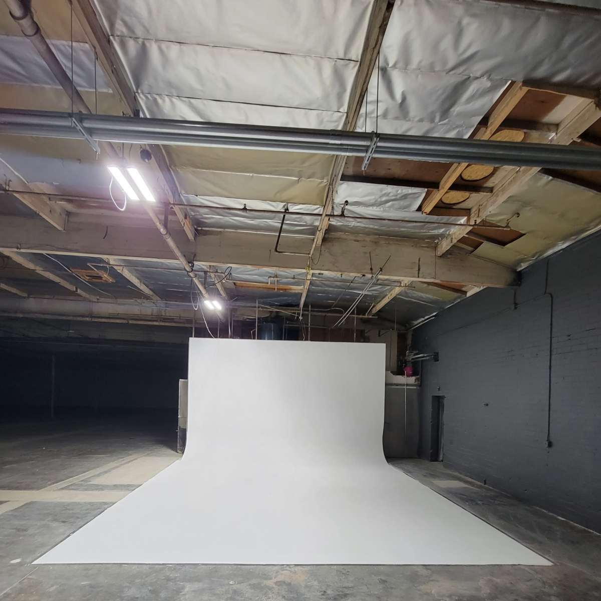 Downtown Studio Cyc Wall, Los Angeles, CA | Production | Peerspace