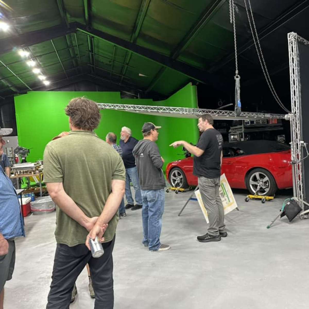 Film / Photo Studio with Green Screen Cyclorama with Specialty Lens ...