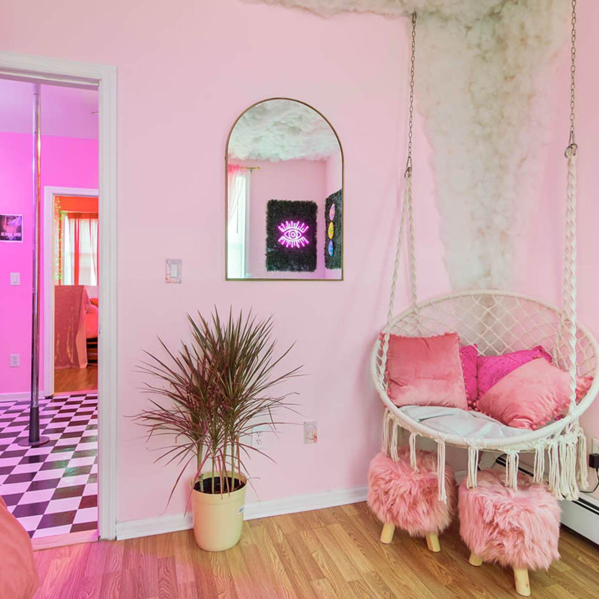 Jersey City Pink Apartment, jersey city, NJ | Production | Peerspace