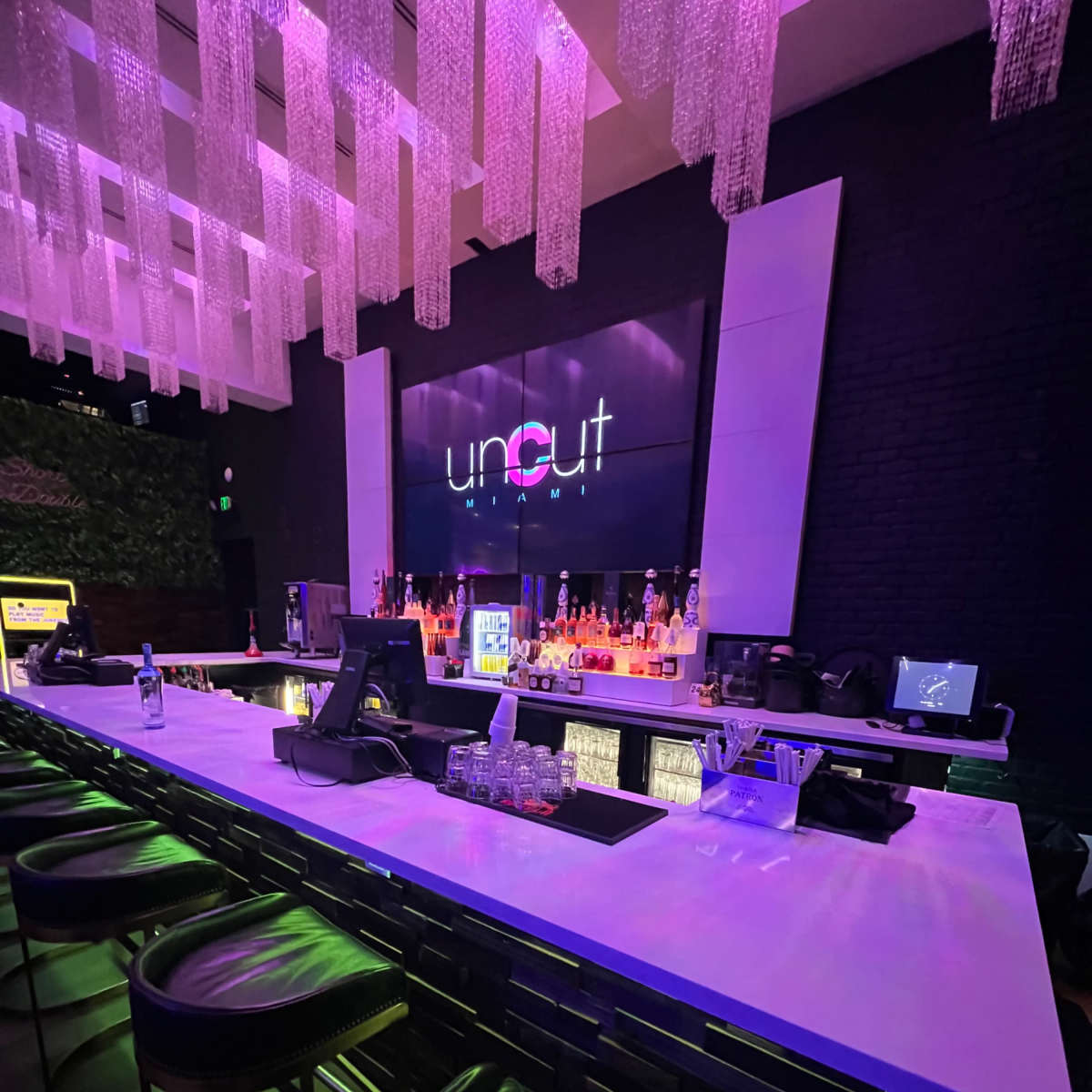 Upscale Lounge & Event Venue in Miami – VIP Seating, Bar & Hookah ...