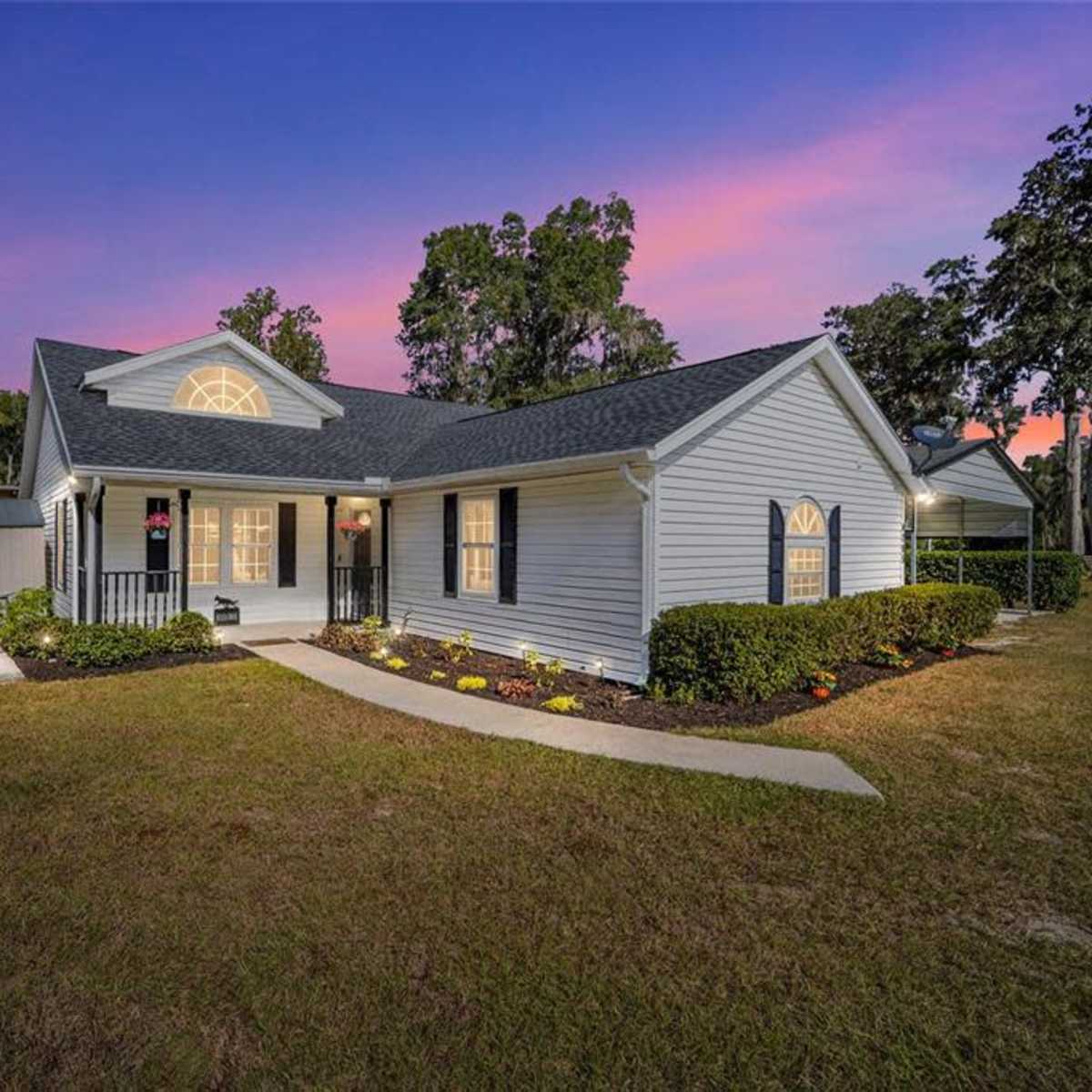 Chic Modern Farmhouse on Five Flat Grassy Acres, Ocala, FL | Event ...