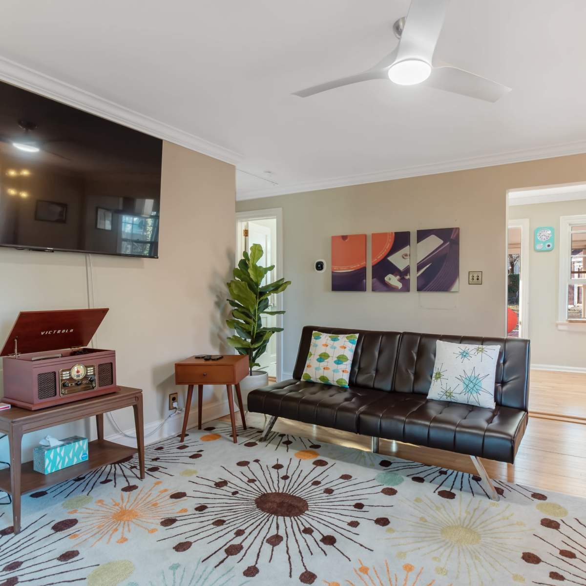 Restored 1950's Retro Themed Home, Raleigh, NC | Production | Peerspace