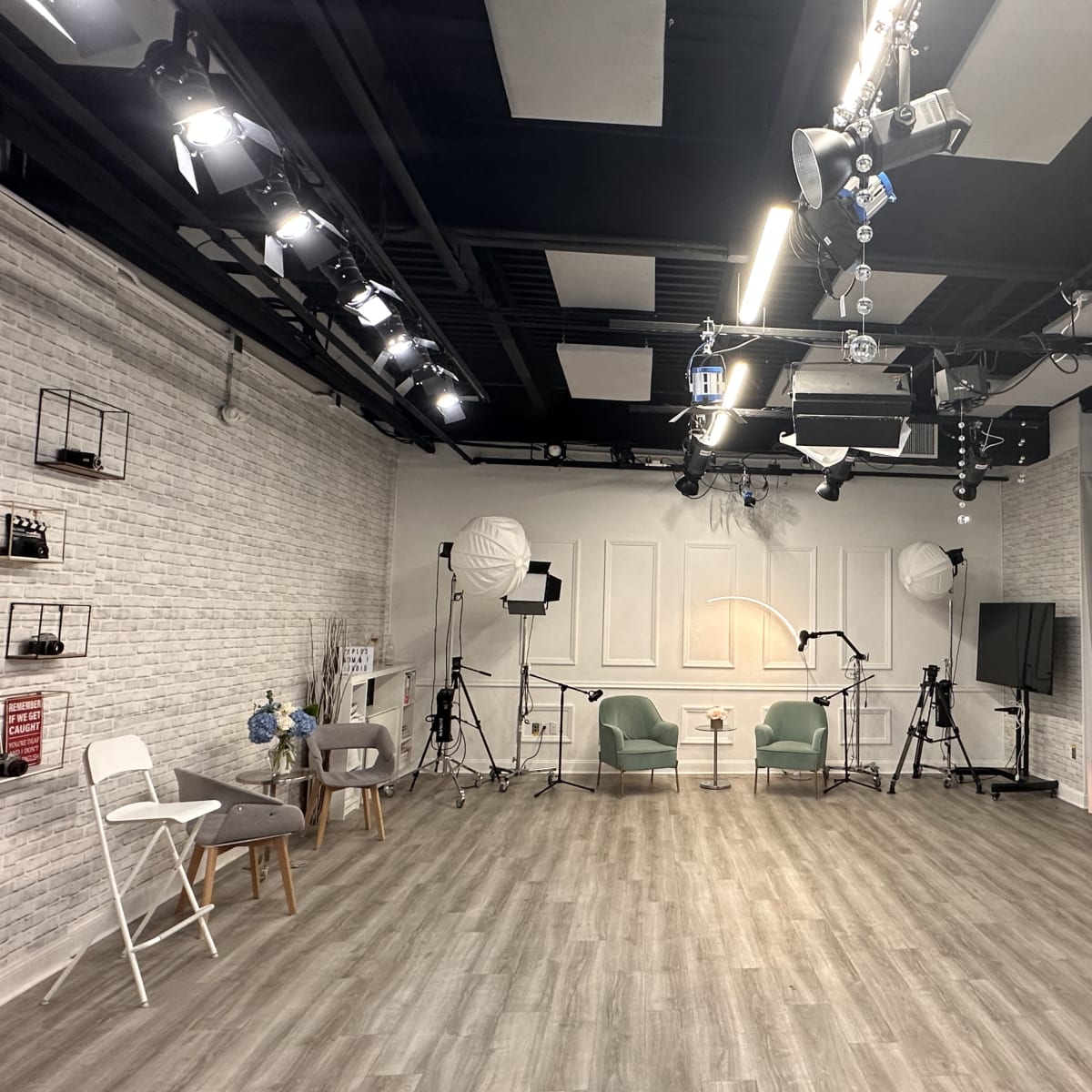 A modern, high-ceiling, state-of-the-art video and photography ...