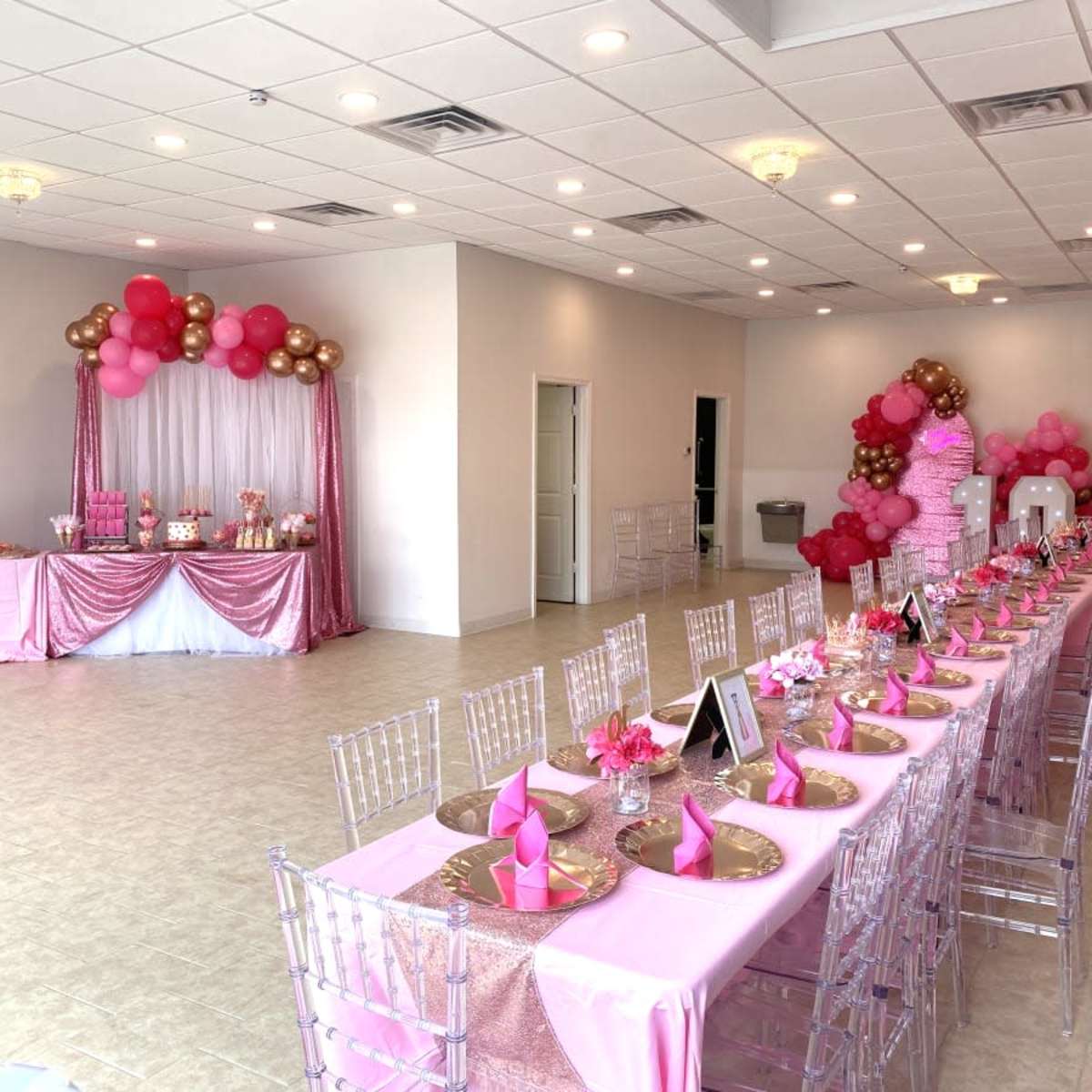 Modern Open-Concept Event venue with Natural Lighting on the Mainline ...