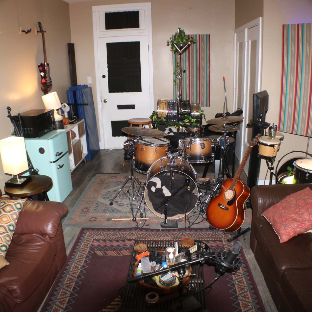 Urban Intimate Music Studio, Los Angeles, CA | Production | Peerspace