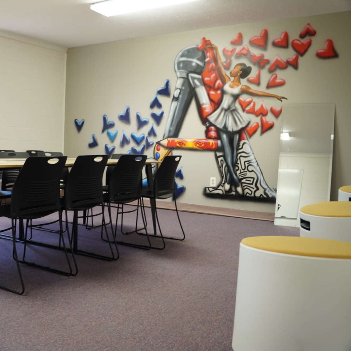 Creative Mural Classroom, Columbus, OH | Off-Site | Peerspace