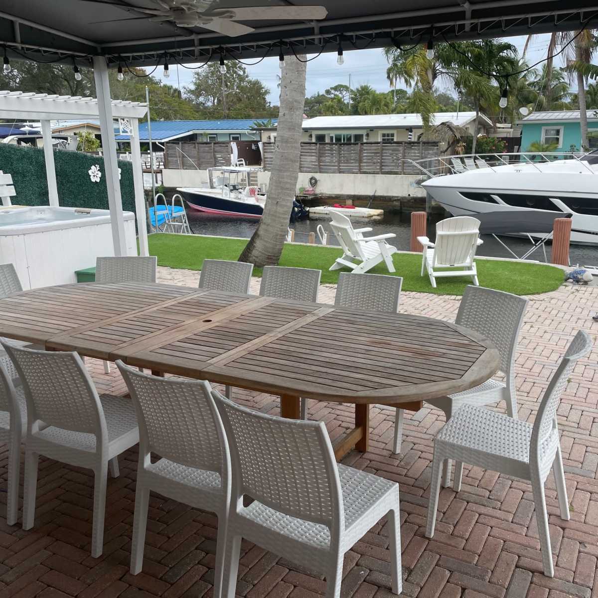 Waterfront East Fort Lauderdale Outdoor Dining Space with Kitchen Dock ...