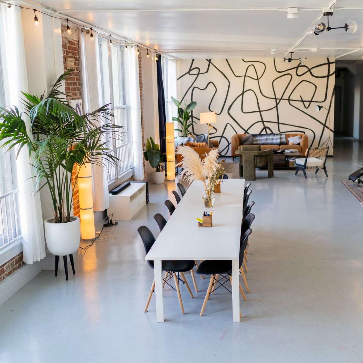 Spacious NYC Modern & Historic DTLA Creative Loft (Party & Event), Los ...