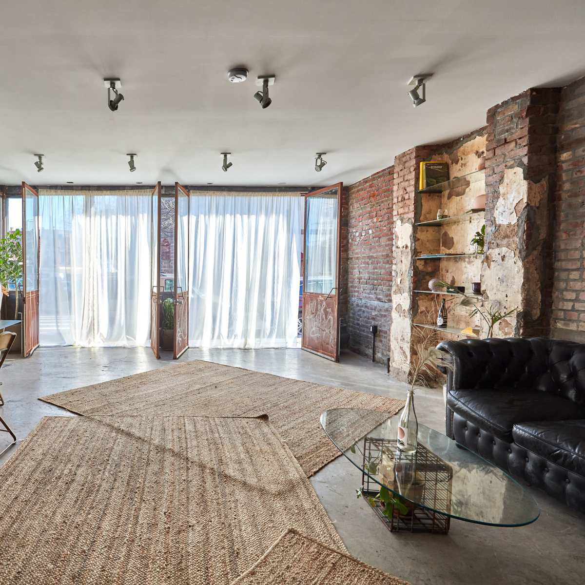 Everyone’s Corner - Intimate Event Space & Pop Up Storefront w/ Sultry ...
