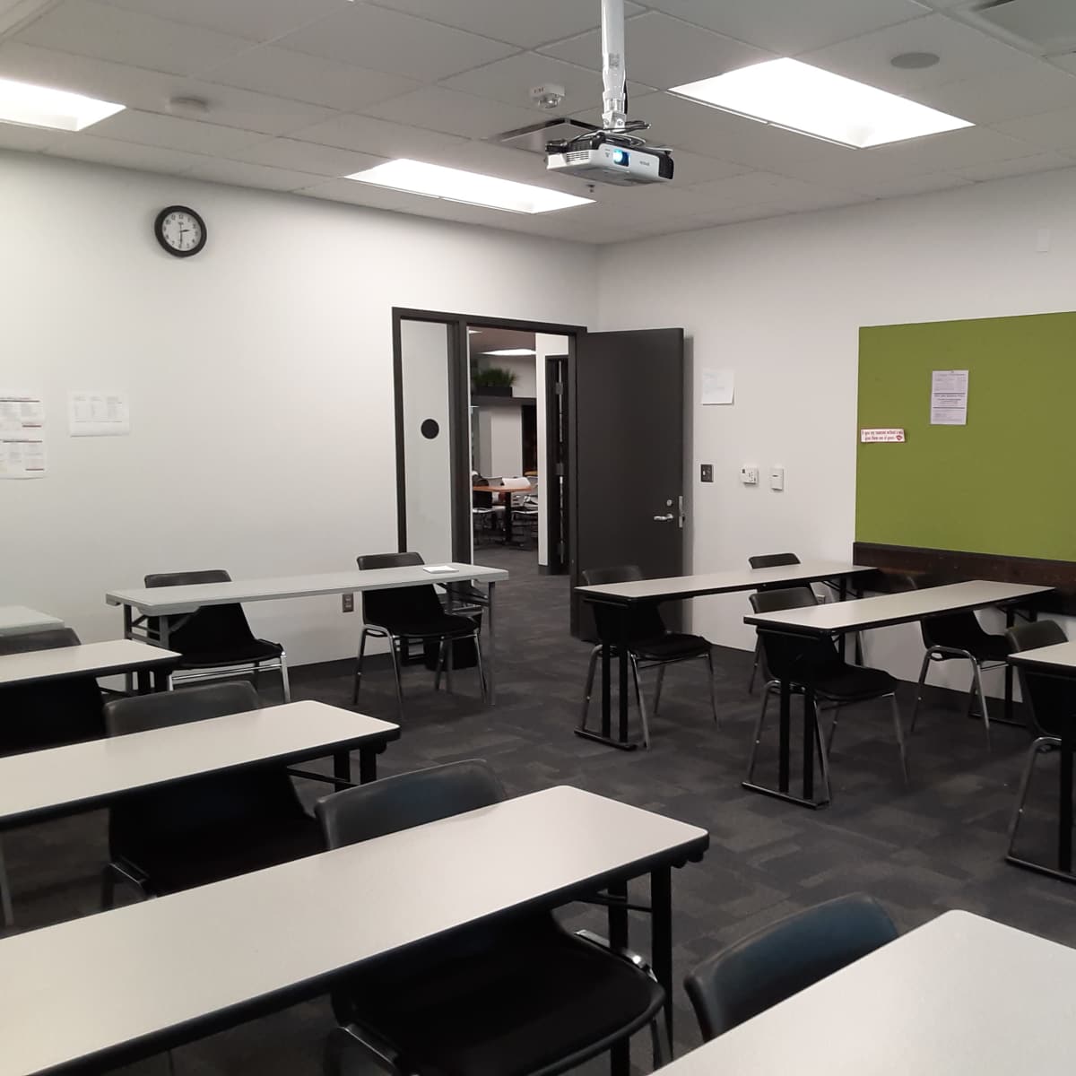 Turnkey Classroom Meeting Space | #5, Portland, OR | Off-Site | Peerspace