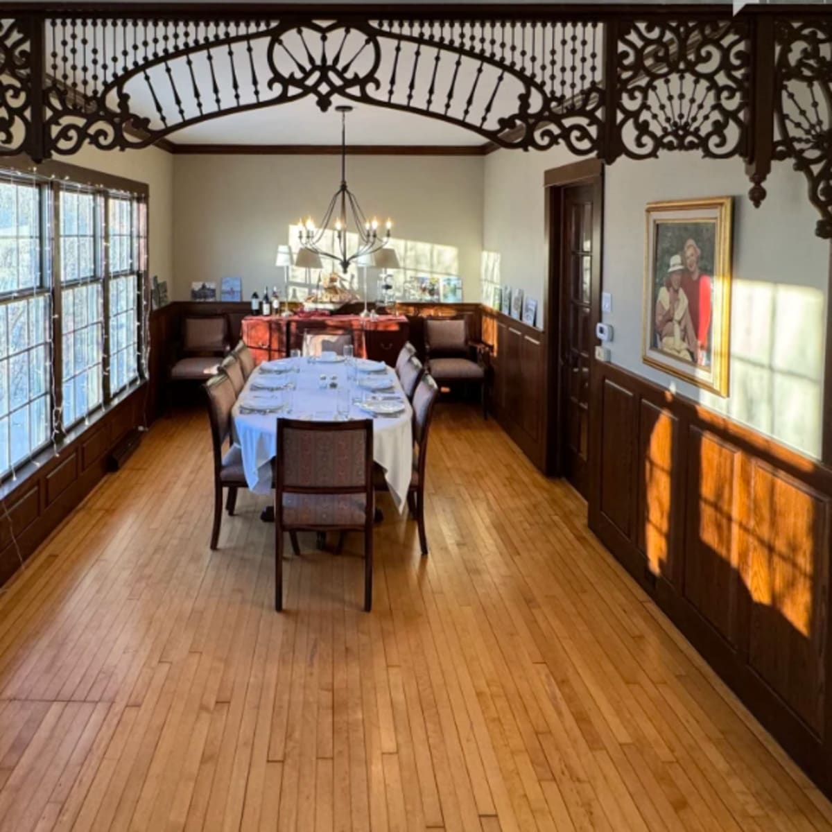 Renovated Farmhouse W Custom Kitchen. Photos, Kitchen/food Content ...