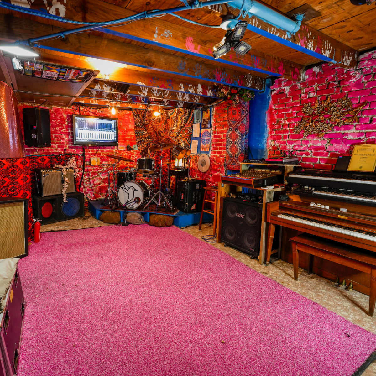 Full Band Recording Studio in Williamsburg w/ Engineer, Brooklyn, NY ...