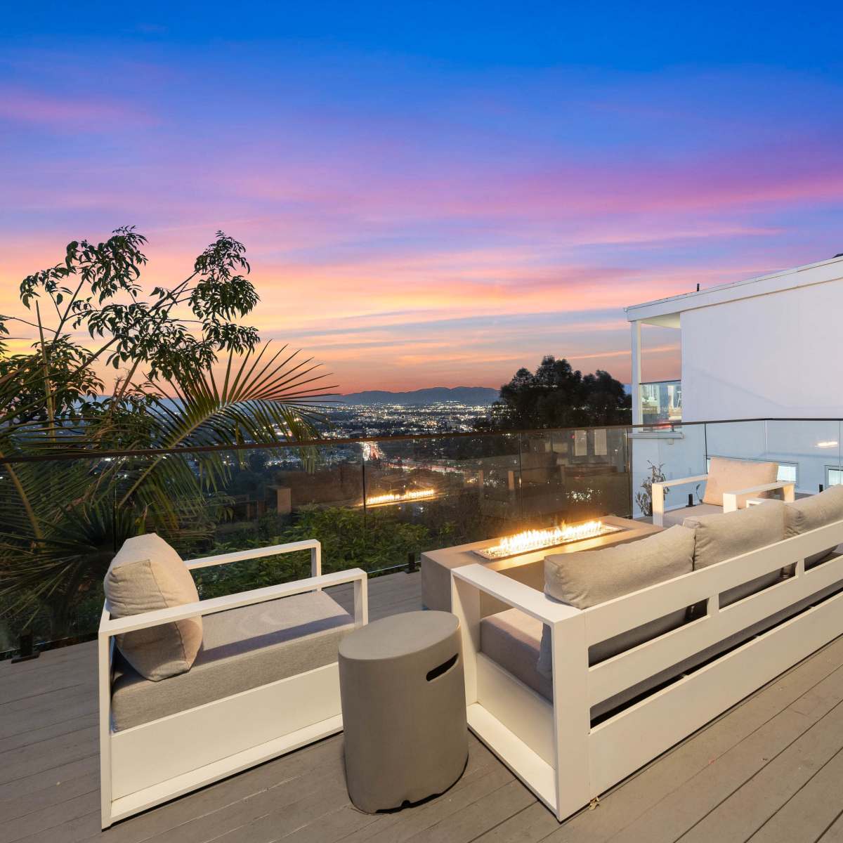 Hollywood Hills Patio with Breathtaking View, LOS ANGELES, CA | Event ...