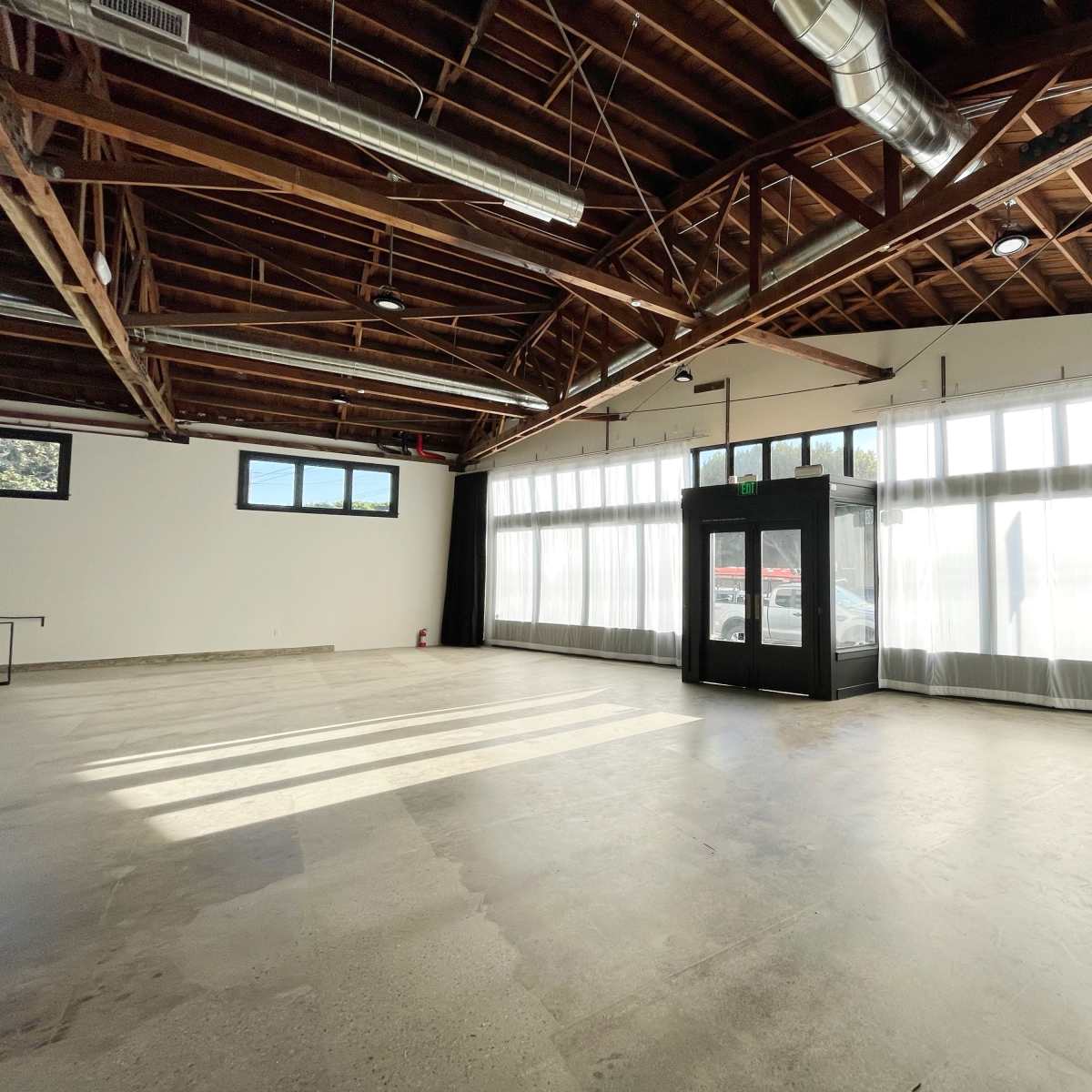 Beautiful 3,000 sq ft Studio Event & Meeting Space, Los Angeles, CA ...