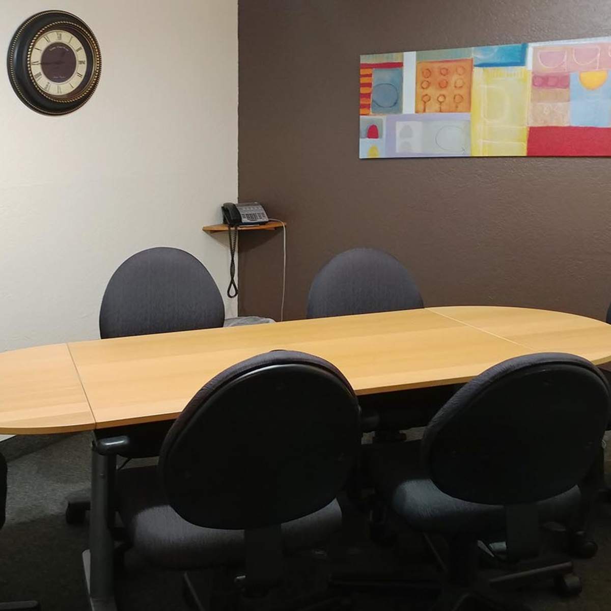 Private & Comfortable 6-Person Conference Room, Phoenix, AZ | Off-Site ...