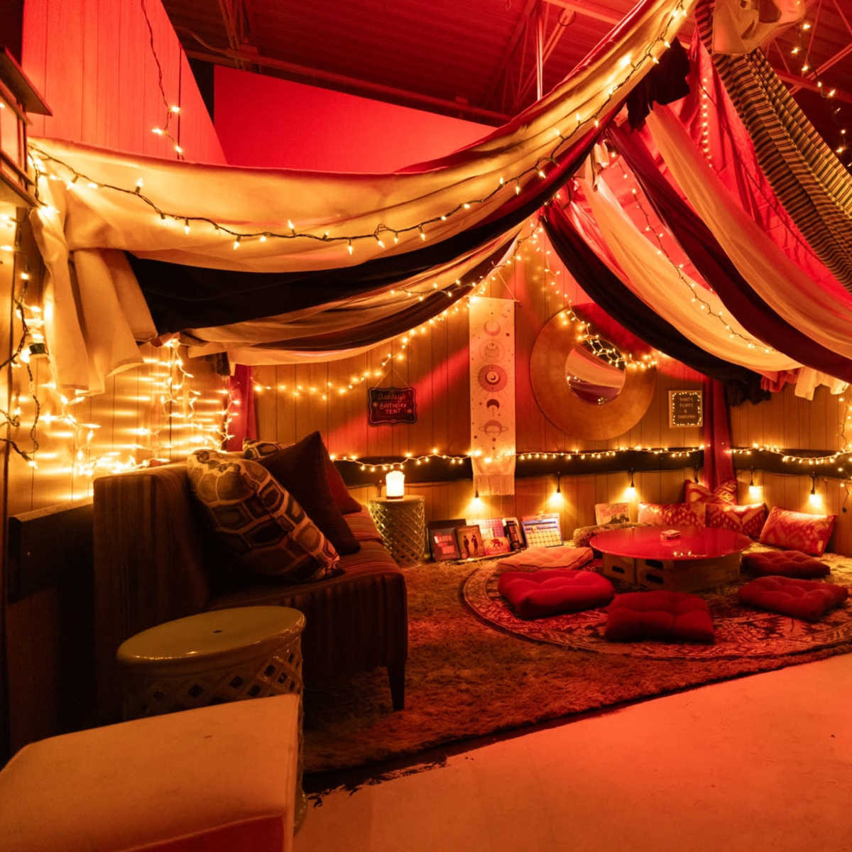 Cozy Corner Tent, Grand rapids, MI | Production | Peerspace