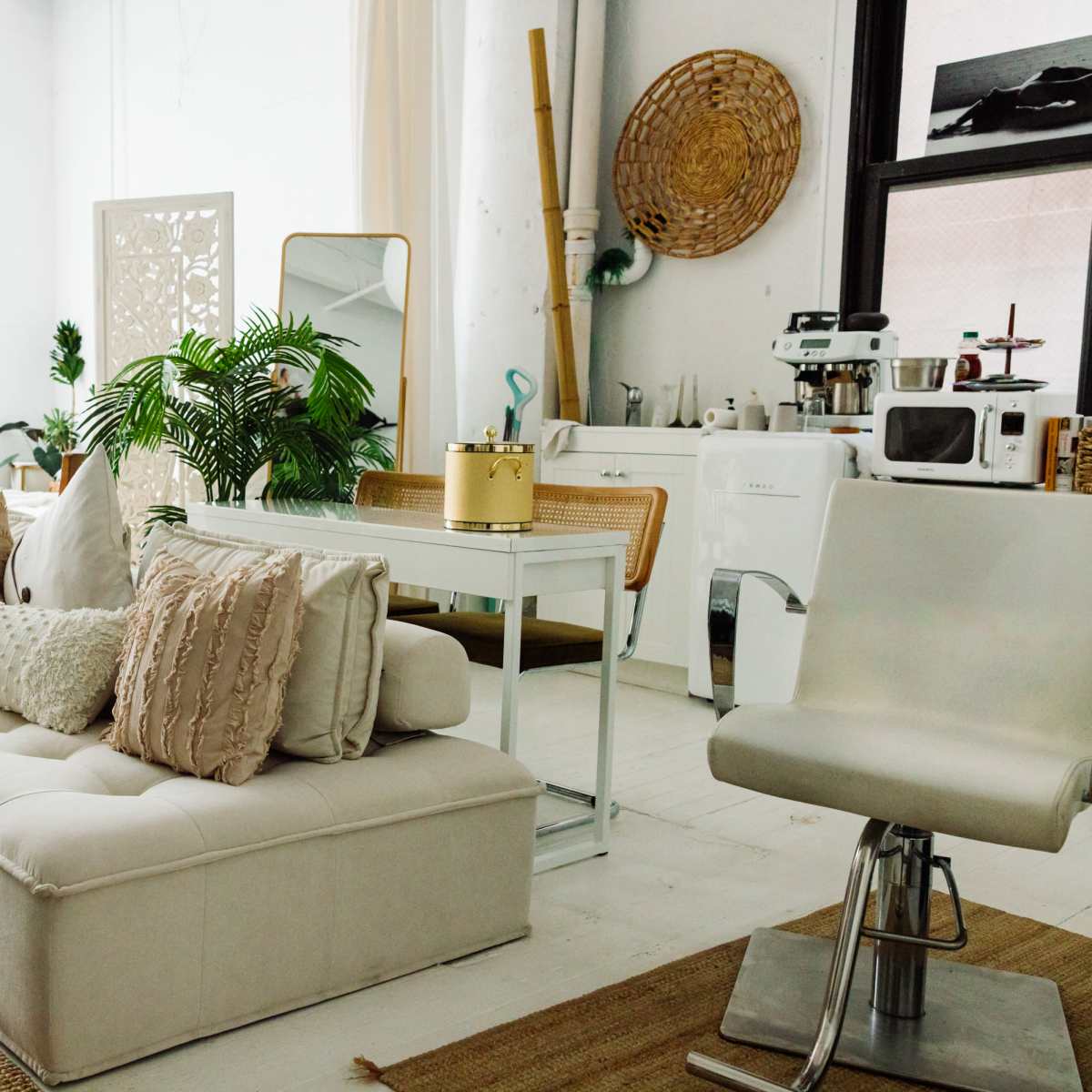 White, Bright & Airy Studio in the Heart of Seattle, Seattle, WA ...
