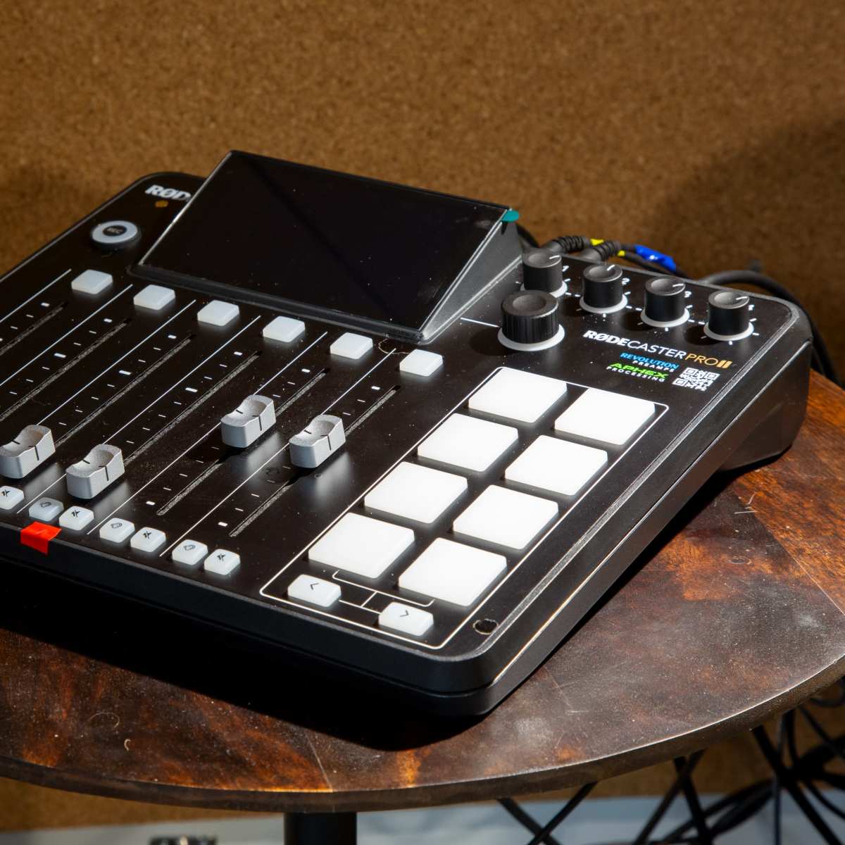 Cozy Podcast Studio Available in Downtown Location, Toronto ...