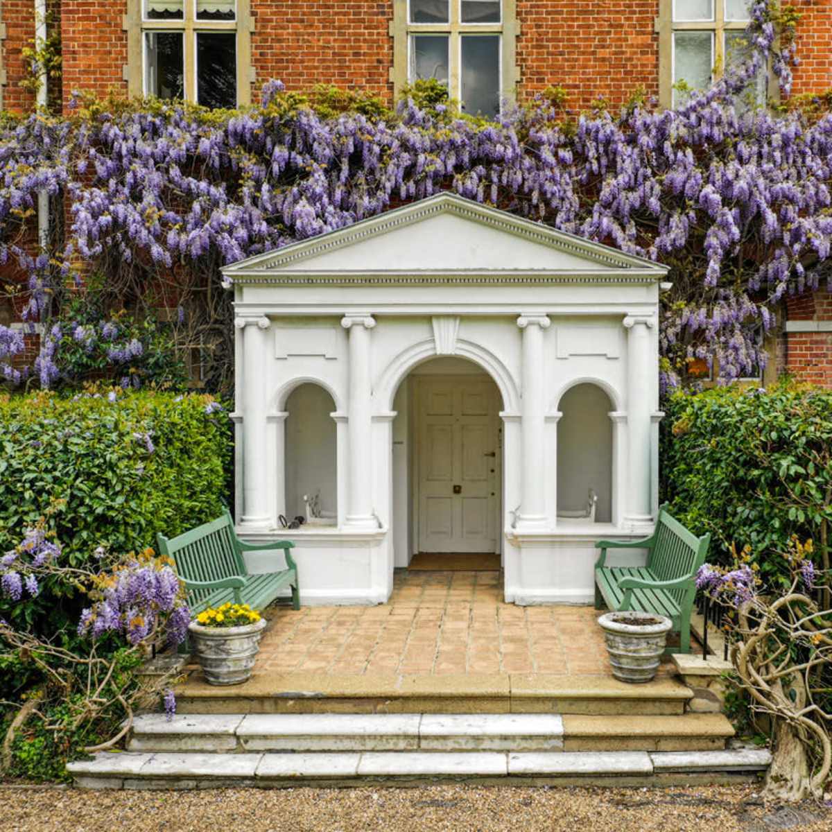 Historic, Quintessentially British Estate, 18 Miles From London ...