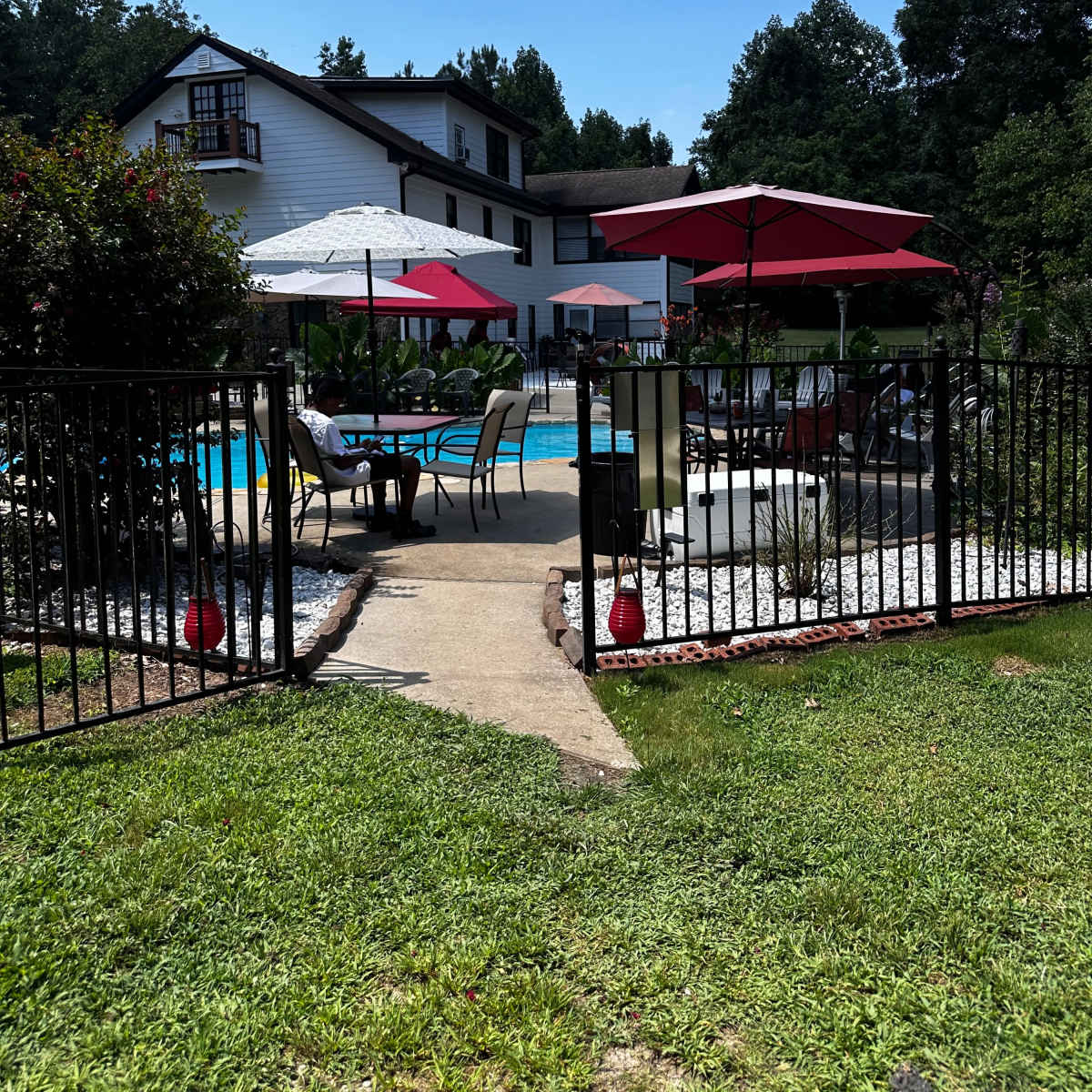 Beautiful Private Resort like Oasis with Pool & Outside Pavillion on ...