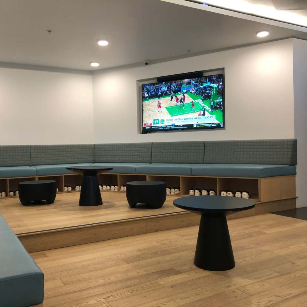Sleek Bowling Alley in Columbia City, Seattle, WA | Event | Peerspace