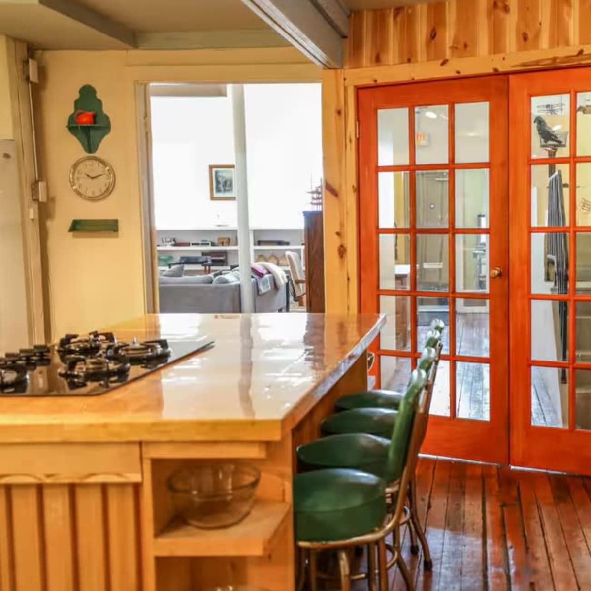 Eclectic Artist's Loft & Studio, Omaha, NE | Event | Peerspace