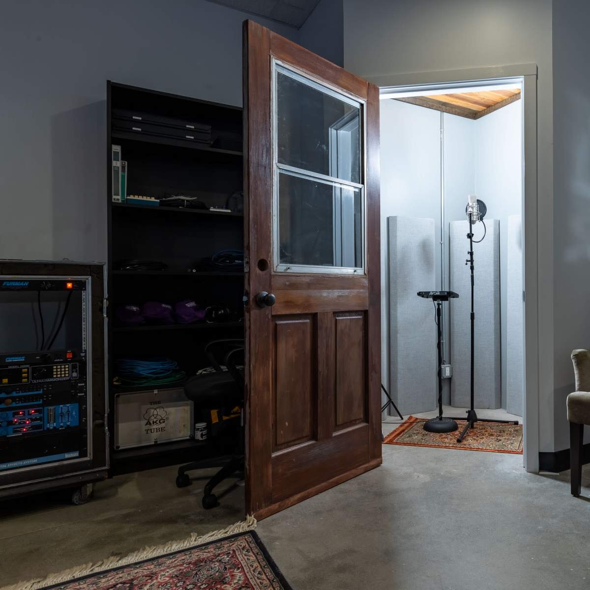 Modern Recording Studio East of Downtown Los Angeles, Walnut, CA ...