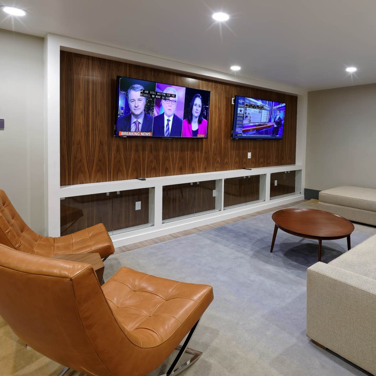 Spacious Open Wifi Lounge Perfect for Your Next Event or Meeting ...