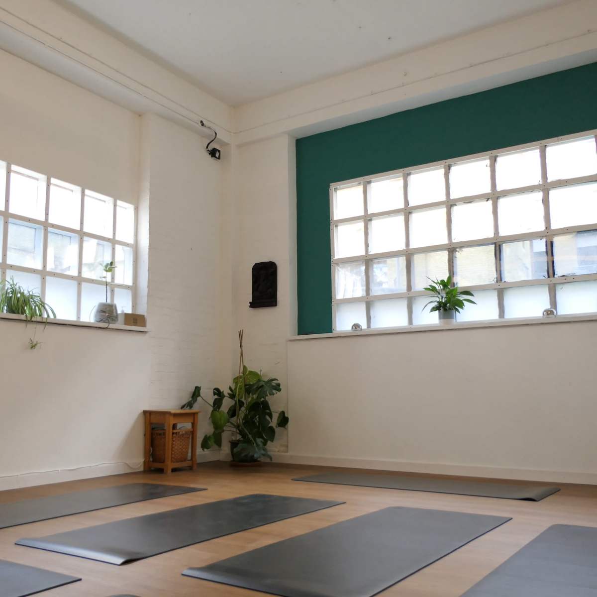 Bright and Airy Yoga Studio in Urban Centre, Croydon | Event | Peerspace