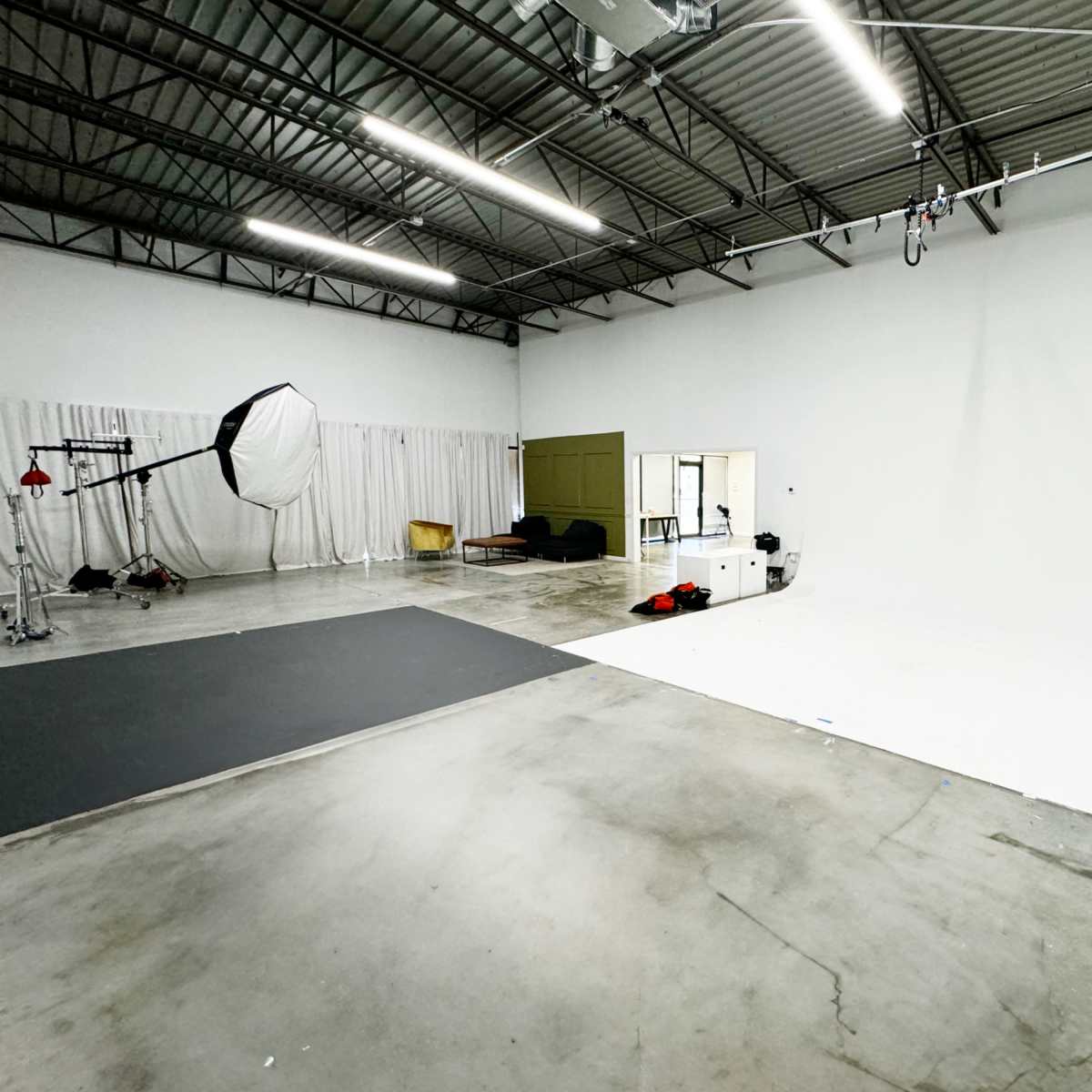 Large Studio Space with Equipment located in North West Atlanta ...