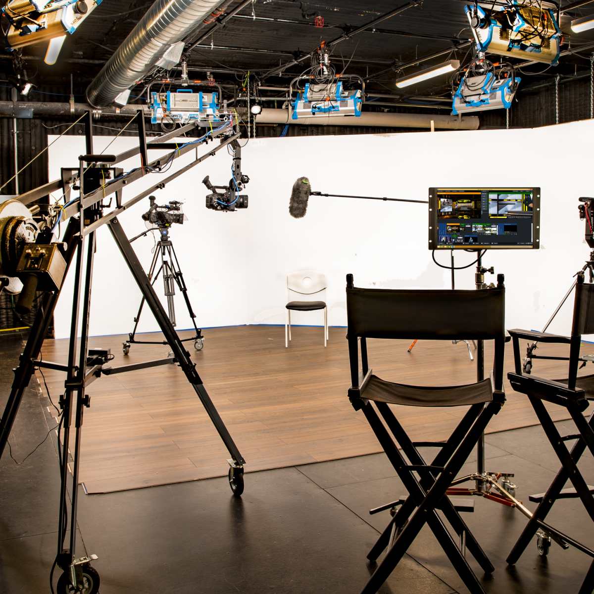 Manhattan Beach Studios | Studio Sound Stage for News, Broadcast ...