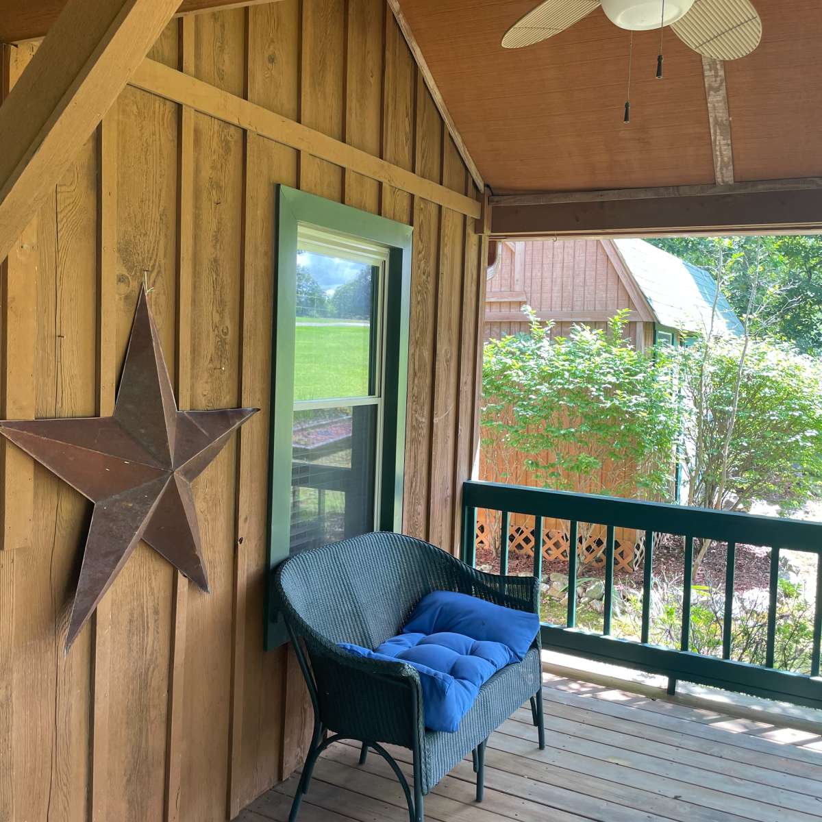 Rustic and spacious cabin set in the woods, Monteagle, TN | Production ...