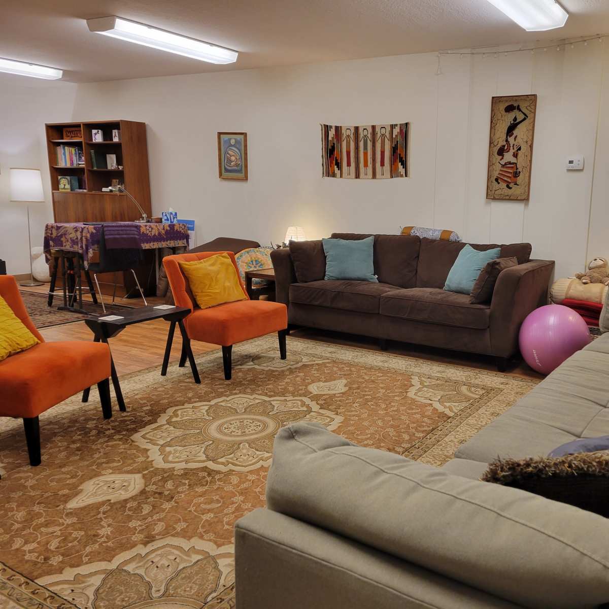 Comfortable Workshop & Event Space, Sacramento, CA | Off-Site | Peerspace