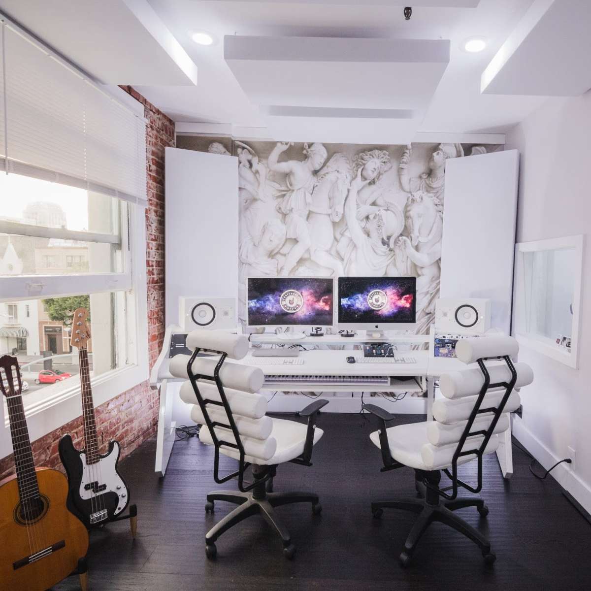 Roman Themed Recording Studio with Private Lobby/Bar and Recording ...