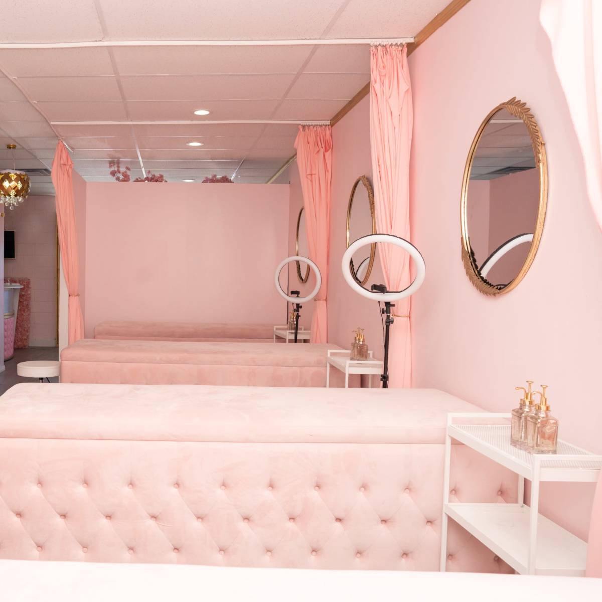 Modern Cute Pink Beauty Bar, SANTA ANA, CA | Production | Peerspace