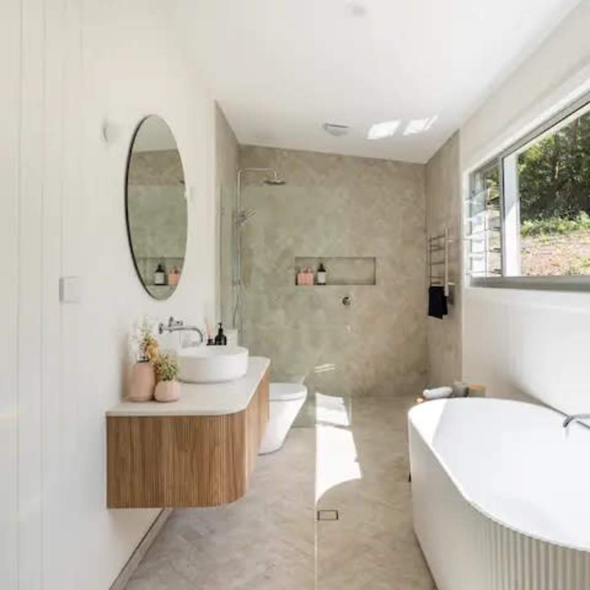 Kiama Farm Retreat: Ocean Views, Fireplace & Bath, Saddleback Mountain ...
