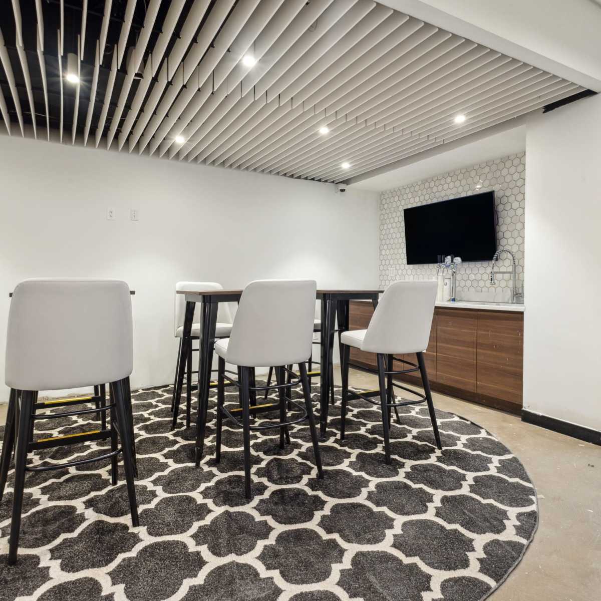 Elegant Meeting Room Space for 4-5 Person in the Heart of Chelsea-Phone ...